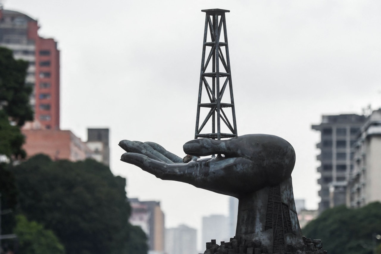 Oil, Power, and the Climate Stakes of the U.S. Move in Venezuela ...