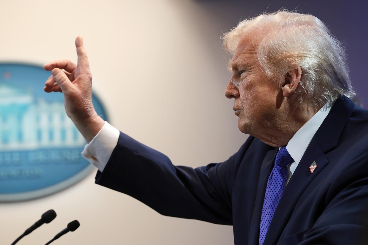 The Intelligence Community’s Politicization: Dueling to Discredit ...